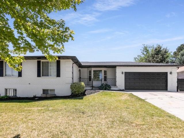 3063 W Holdershill Ln, Taylorsville, UT 84129