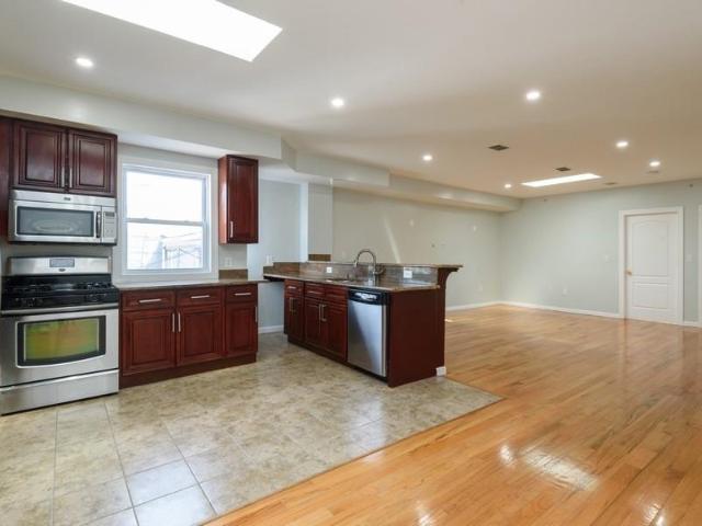306 3Rd St # 3