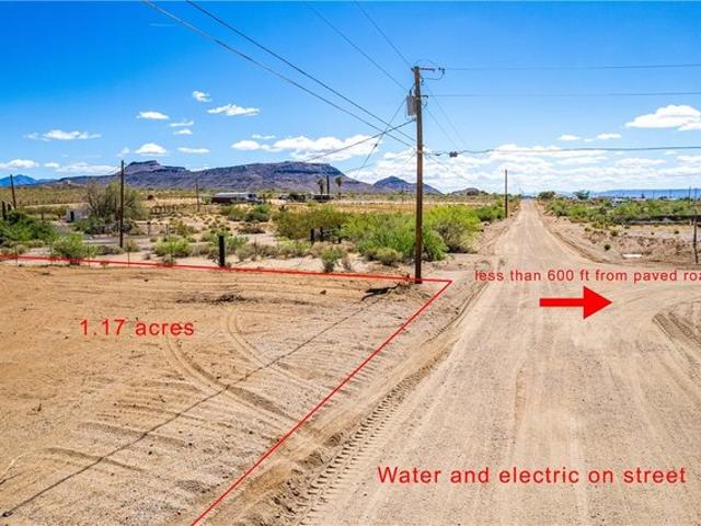 306 02 A N Bryce Rd, Golden Valley, AZ 86413