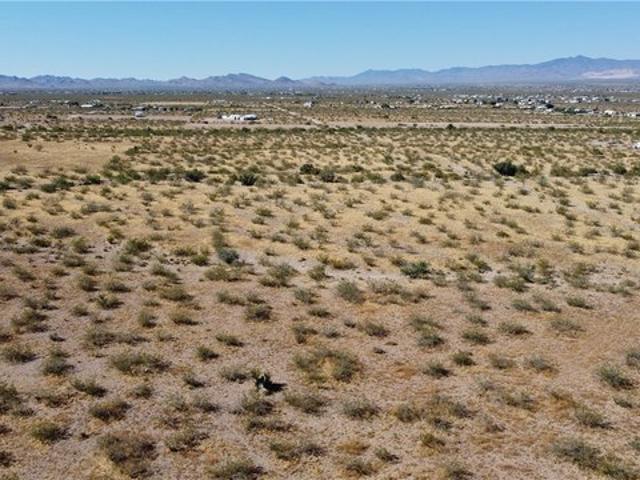 306 20 E S Eloy Rd, Golden Valley, AZ 86413