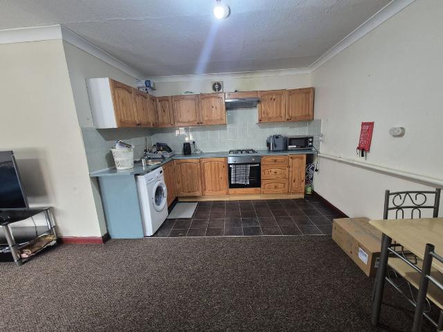 306 308 Green Street, London E13, 1 bed flat to rent, £1,275 pcm | PrimeLocation