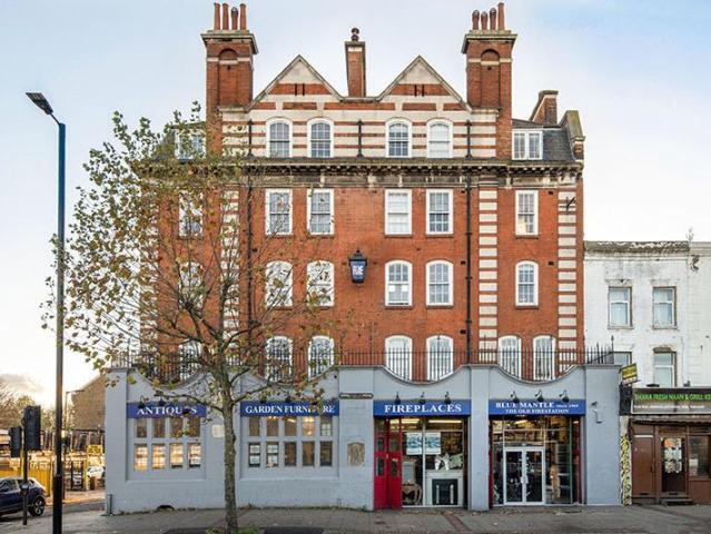306 312 Old Kent Road, London SE1 Mixed use to rent £2,833 pcm £654 pw