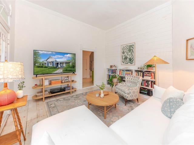 306 5th Ave
