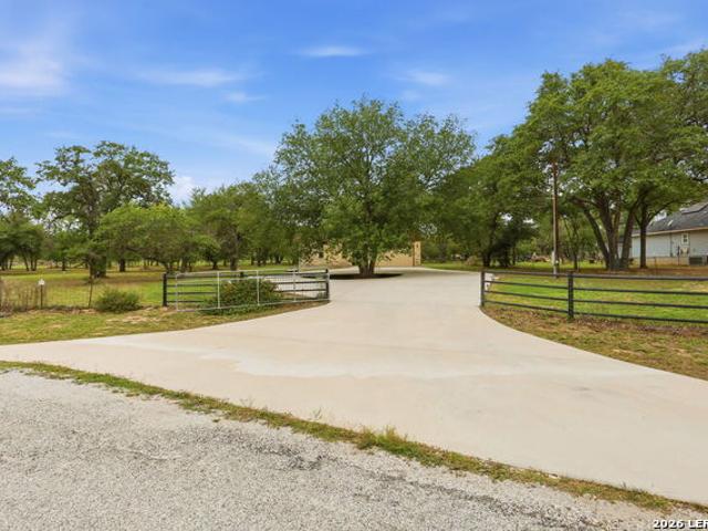 306 County Road 6876