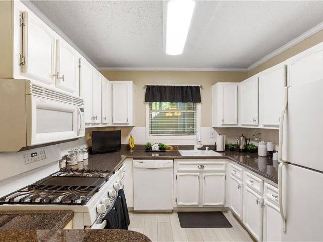306 Countryside Place SE