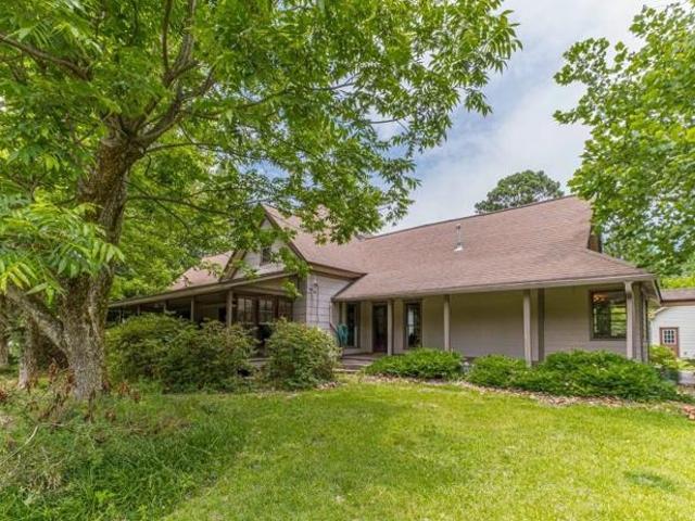 306 Covington St, Loganville, GA 30052