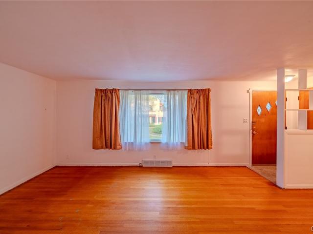 306 Carlton Drive