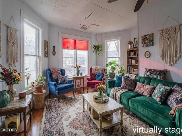 306 Carter Ave