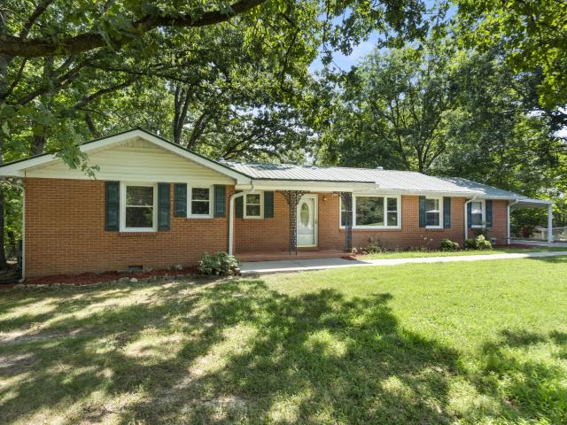306 Cedarview Dr