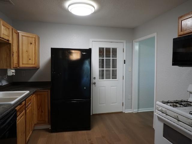 306 Center Way Street