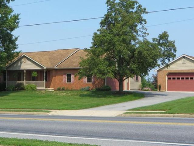 306 Chestnut St, Richland, PA 17087
