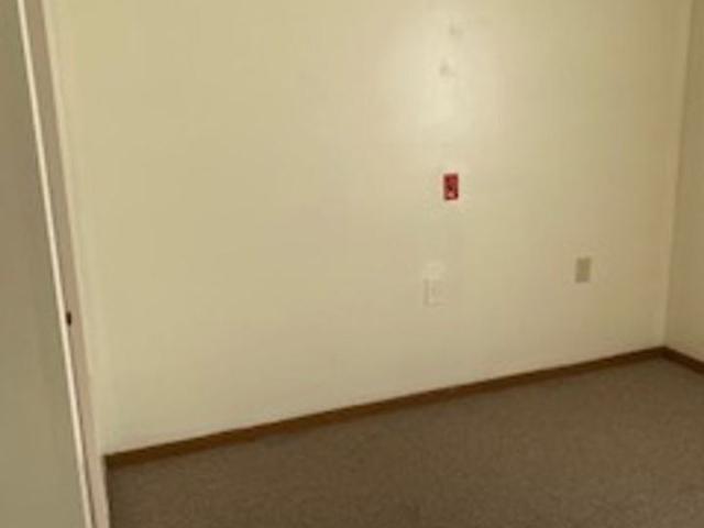 306 Clay Village 2 Bedroom Apartment for Rent at 432 Mcconnell St, Uhrichsville, OH 44683