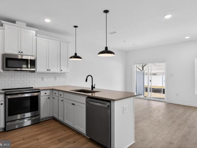 306 Clement Loop