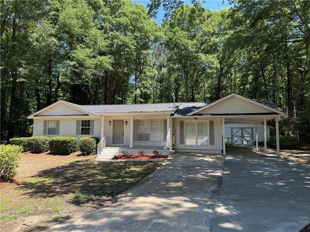 306 Crawford Rd, Opelika, AL 36804