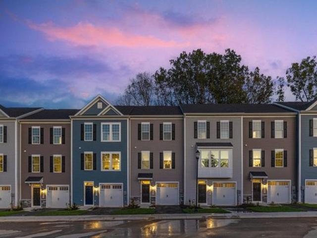 306 Baughmans Ln Unit E, Frederick, MD 21702