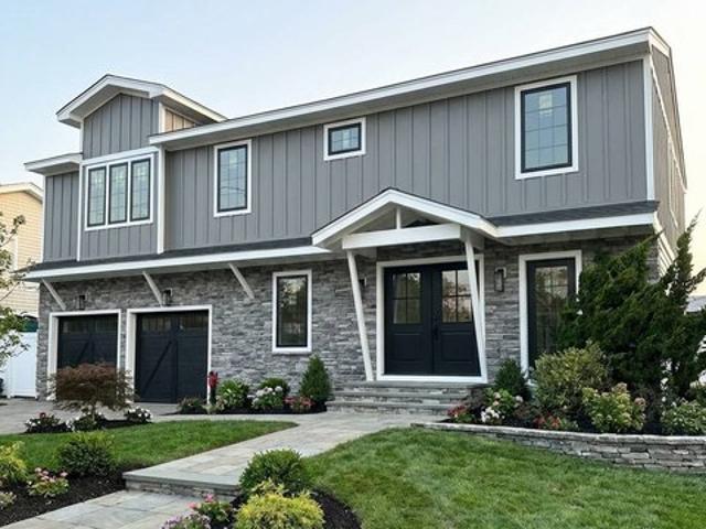 306 Bayview Ave, Massapequa, NY 11758