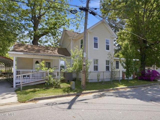 306 Bank St, Elizabeth City, NC 27909