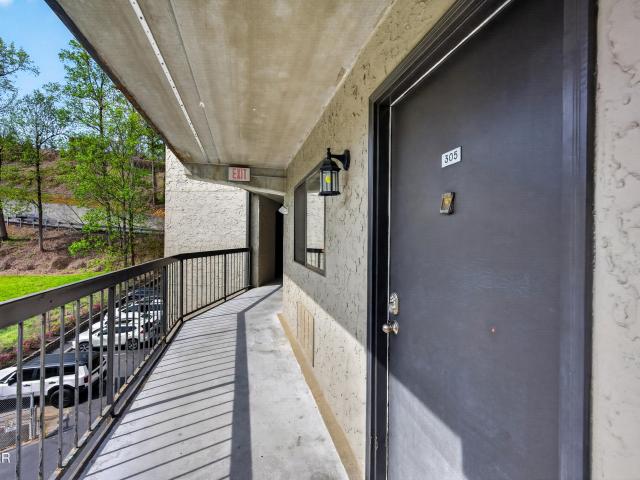 306 Baskins Creek Road 305