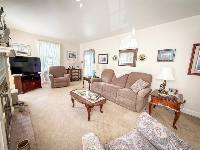 306 Beechwood Blvd