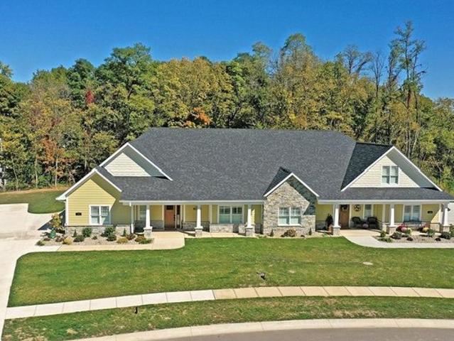 306 Blue River Dr, Knightstown, IN 46148