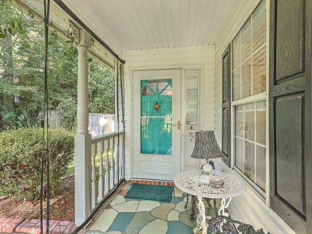 306 Black Oak Boulevard