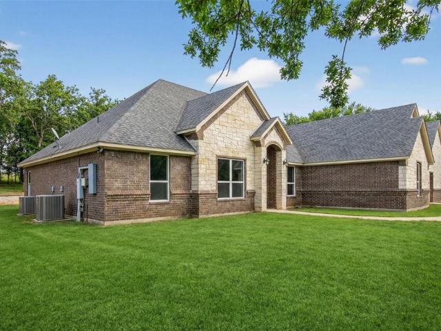 306 Garden Ct, Springtown, TX 76082 | MLS #21124
