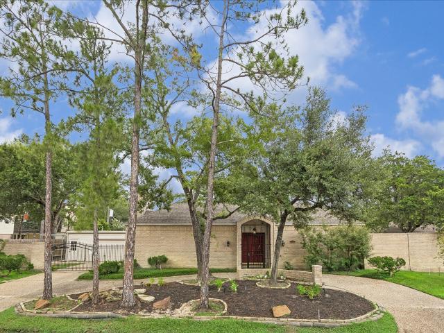 306 Gessner Road