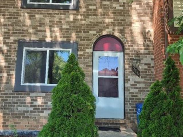 306 Giles Pl, Sterling, VA 20164