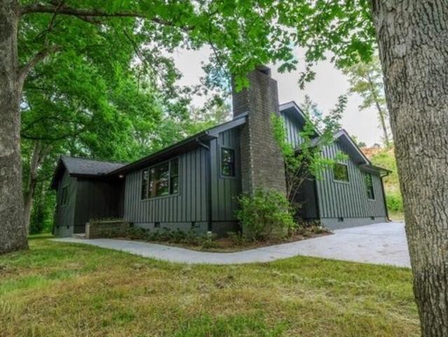 306 Glades Rd, Gatlinburg, TN 37738