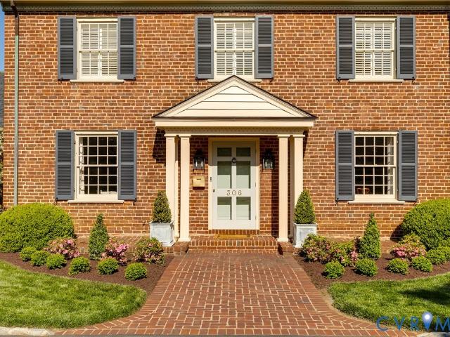 306 Greenway Lane