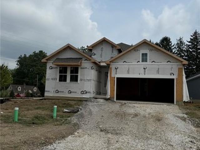 306 Delta Way, Elyria, OH 44035