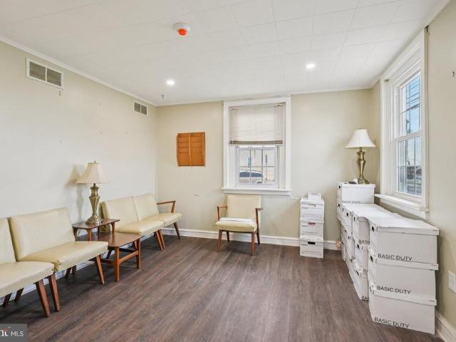 306 E 4Th Street
