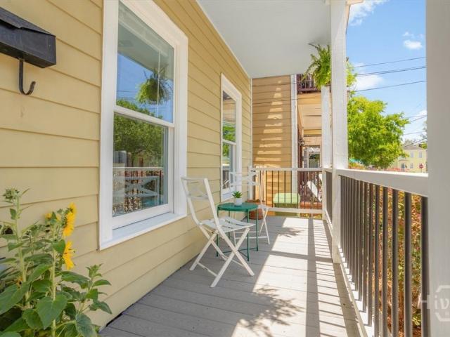 306 E 33rd Street