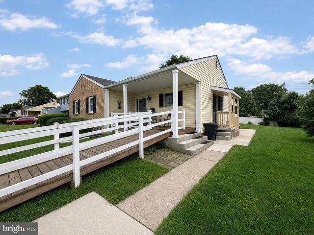 306 E Chatsworth Ave, Reisterstown, MD 21136
