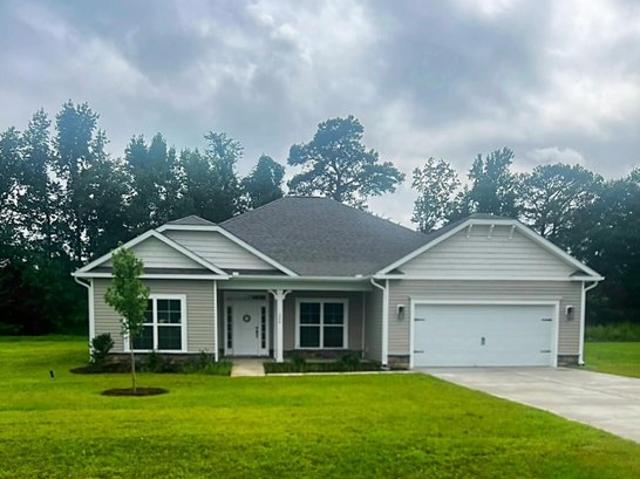306 Eastwood Dr, Wallace, NC 28466