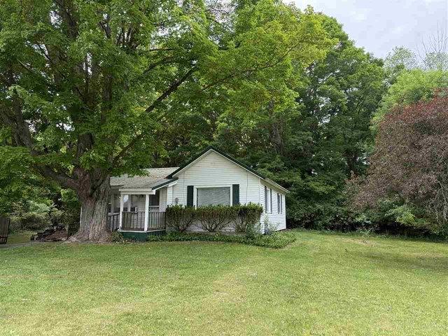 306 Echo St, East Jordan, MI 49727