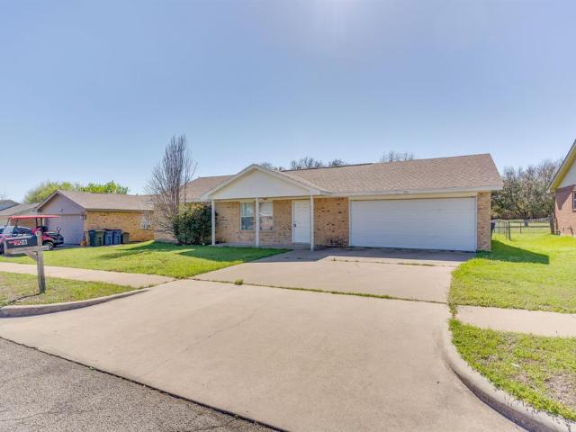 306 Kathy Ln, Granbury, TX 76049 | MLS #21210