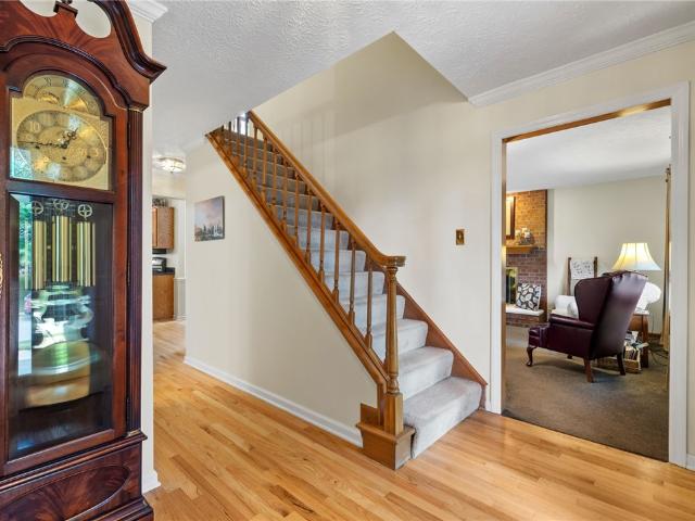 306 Hillcrest Drive