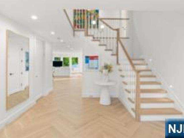 306 Hutchinson Road
