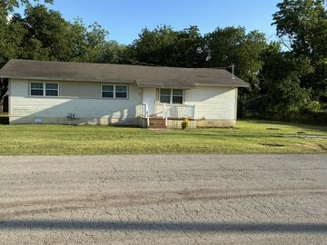 306 Hudson St, Newark, TX 76071