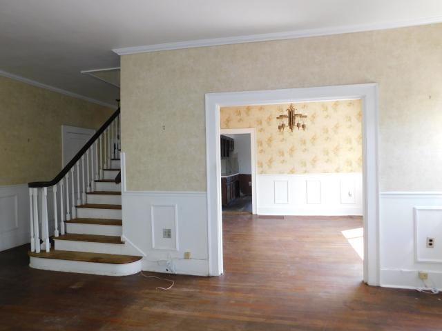 306 Ivy Street