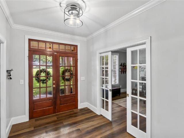 306 Oakmont Drive