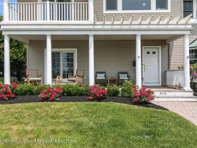 306 Ocean Road