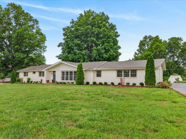 306 Locust Rd