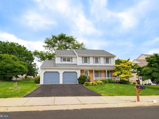 306 Laurel Oak Ln