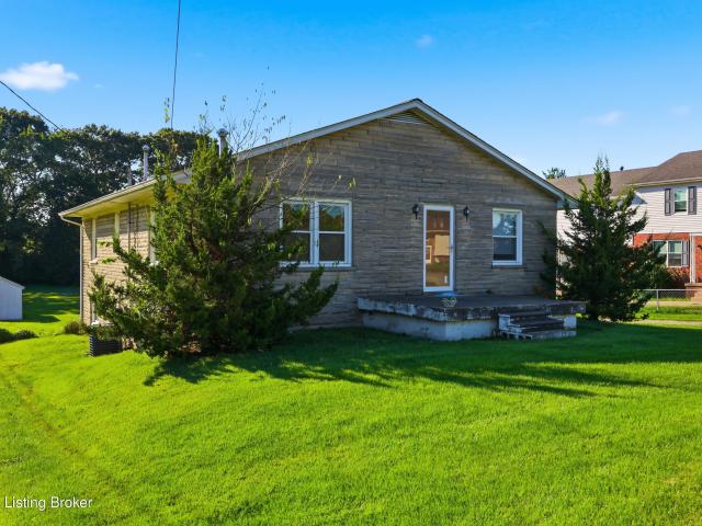 306 Laval Heights