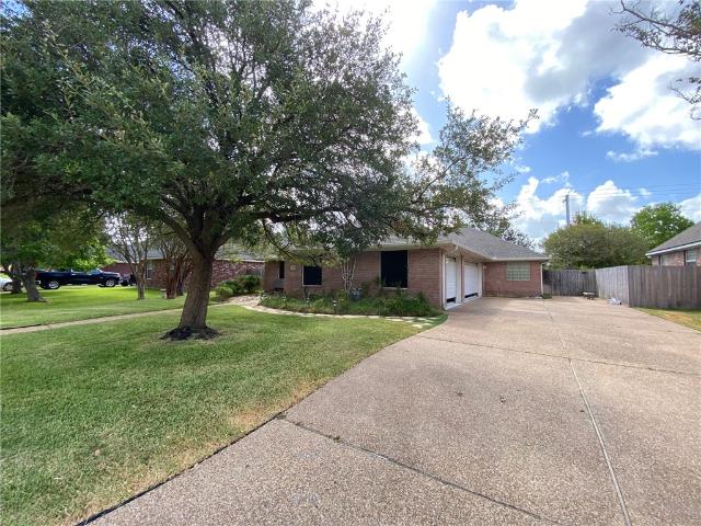 306 Landsburg Lane