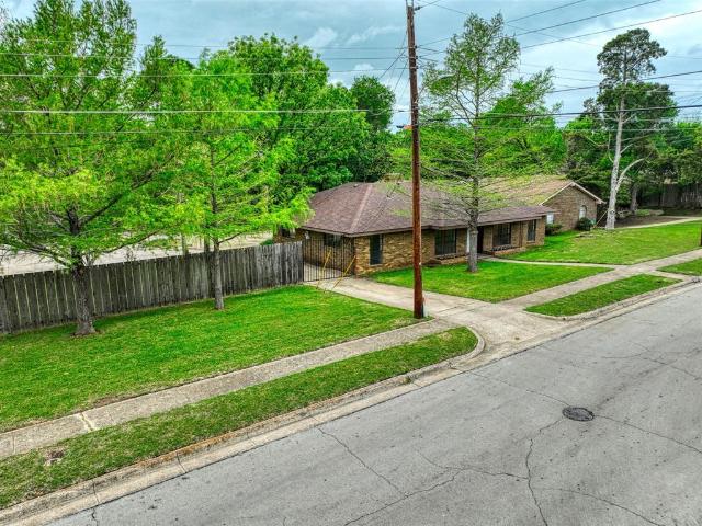 306 Larry Dr, Duncanville, TX 75137 | MLS #21229 | Compass