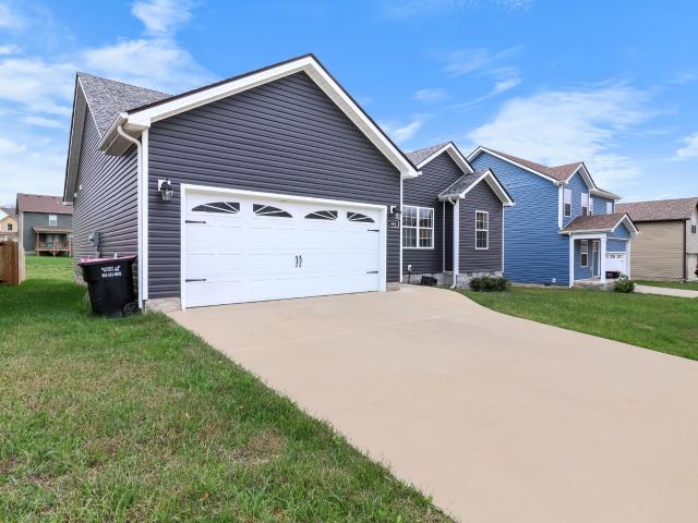 306 Lugano Ln
