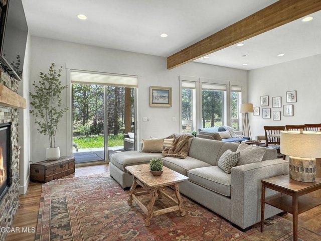 306 Mountain Willow Dr, Fraser, CO 80442